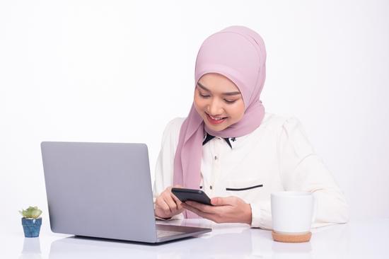 Anny Makeup's Images – Canva