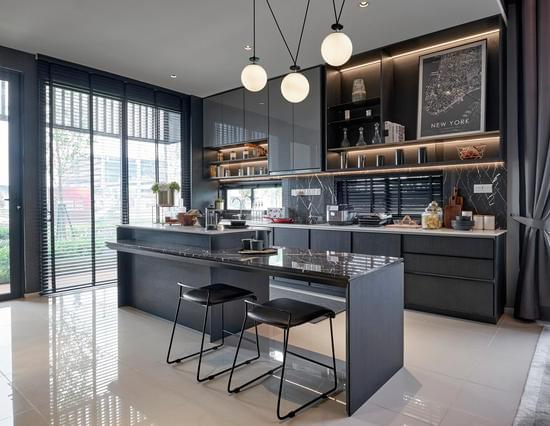 Joe Mark's Images – Canva