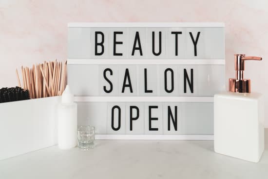Victoria Hunter – Canva